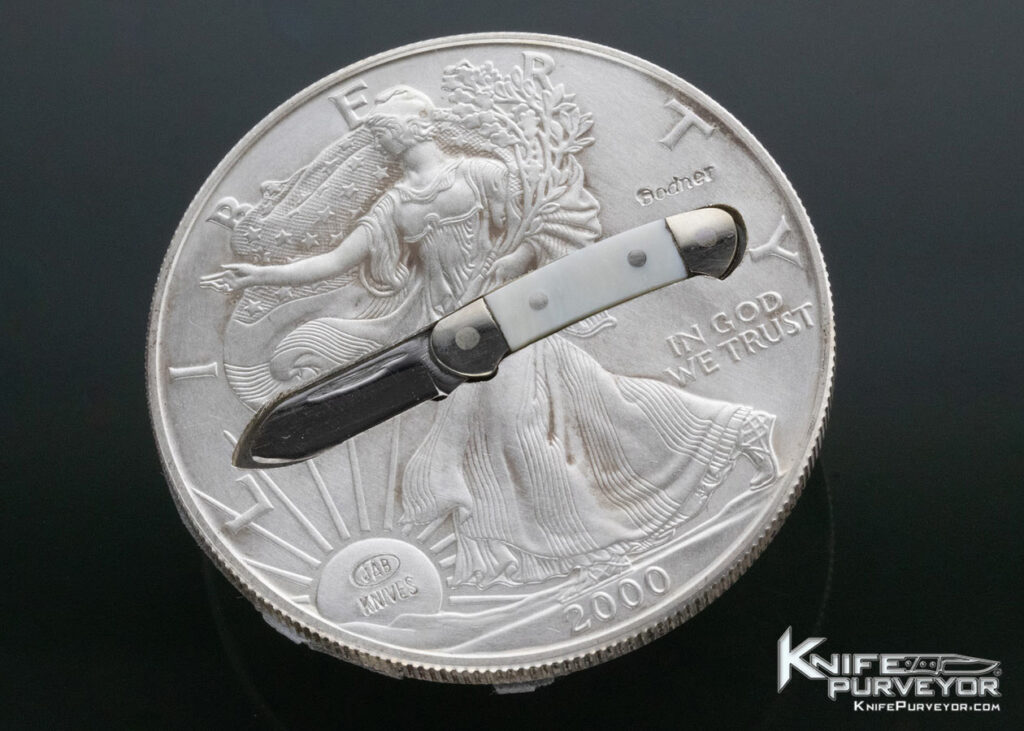 1 oz Fine Silver 2000 Liberty Coin with Miniature Knife - Knife Purveyor