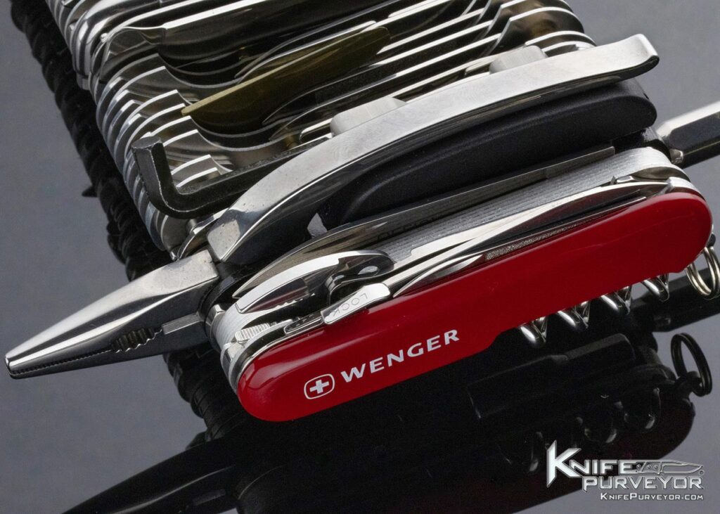 Wenger 16999 Swiss Army Knife 87 Implements / 141 Functions Giant Knife ...